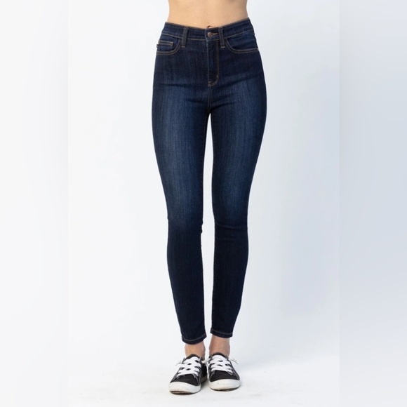 Judy Blue | Jeans | Nwot Judy Blue High Waist Back Phone Pocket Yoke ...
